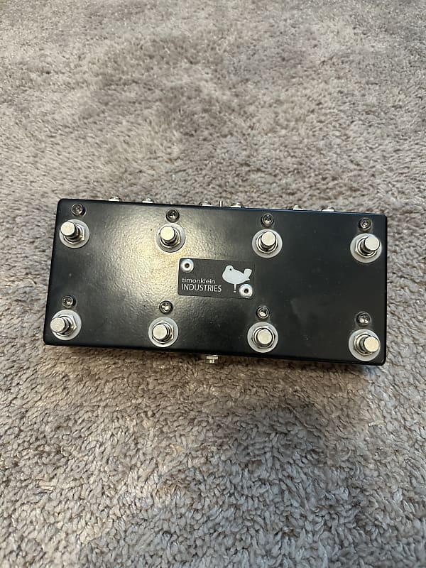Timon Klein 8-switch True bypass looper | Reverb