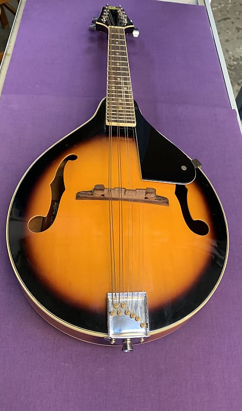 Rogue SO-069-rm100A-SN - Orange burst with black | Reverb