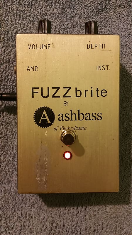 [GC] Ashbass FUZZbrite; Clone of Mosrite Fuzzrite Fuzz | Reverb