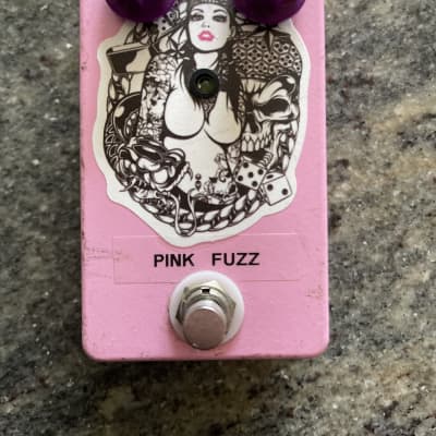 Berry Pedals Doom Fuzz (DAM MEATHEAD CLONE) 2021 Pink | Reverb