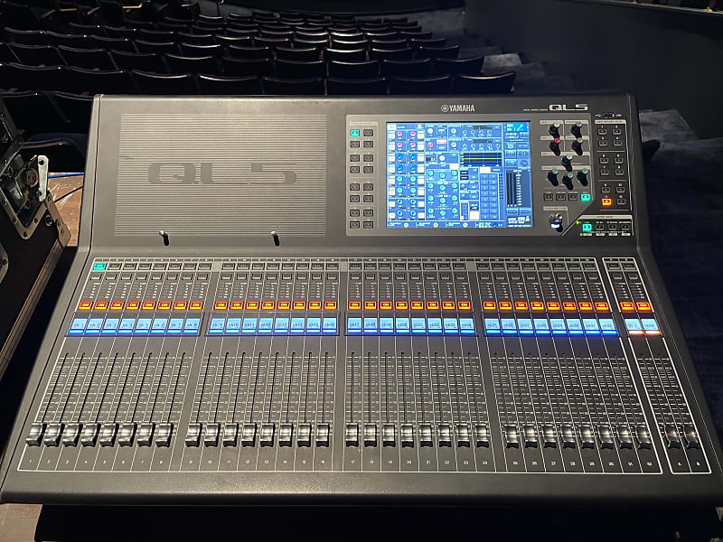 Yamaha QL5 Digital Mixing Console | Reverb