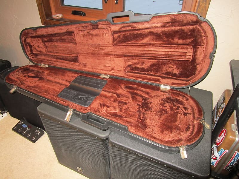 Peavey bass guitar "Gun" hard case, Fit's T-40, Fury, | Reverb