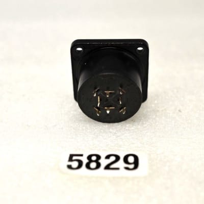 Neutrik NL8MP SpeakOn 8-Pole Male Chassis Connector Black | Reverb