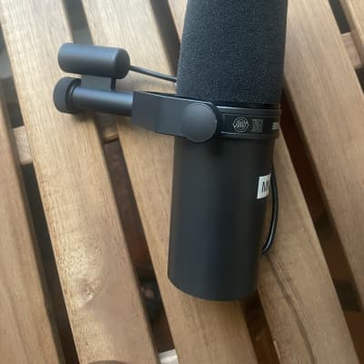 Shure SM7B Bundle: w/ Cloudlifter, Focusrite Scarlett Solo, & | Reverb