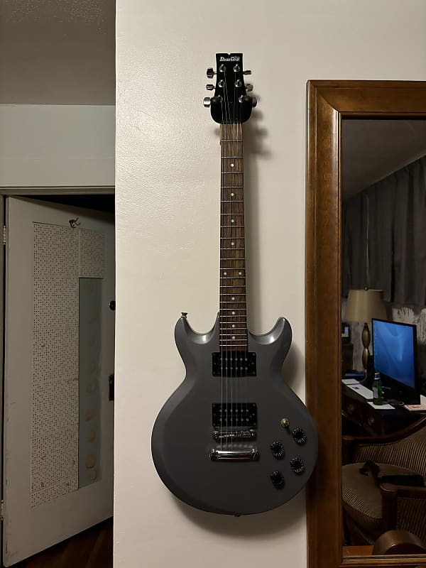 Ibanez Gio GAX70 Early 2000's - Silver | Reverb