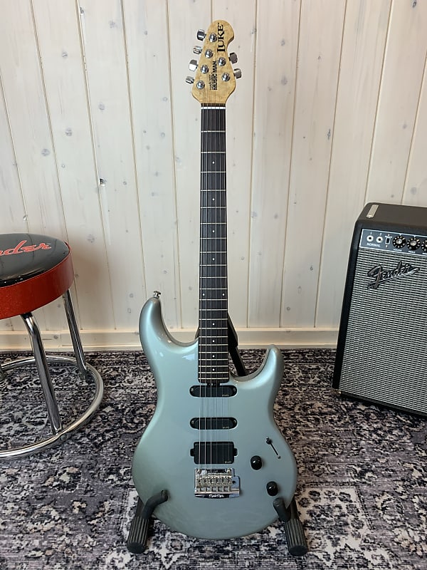 Music Man Luke 1 2000 Luke blue | Reverb