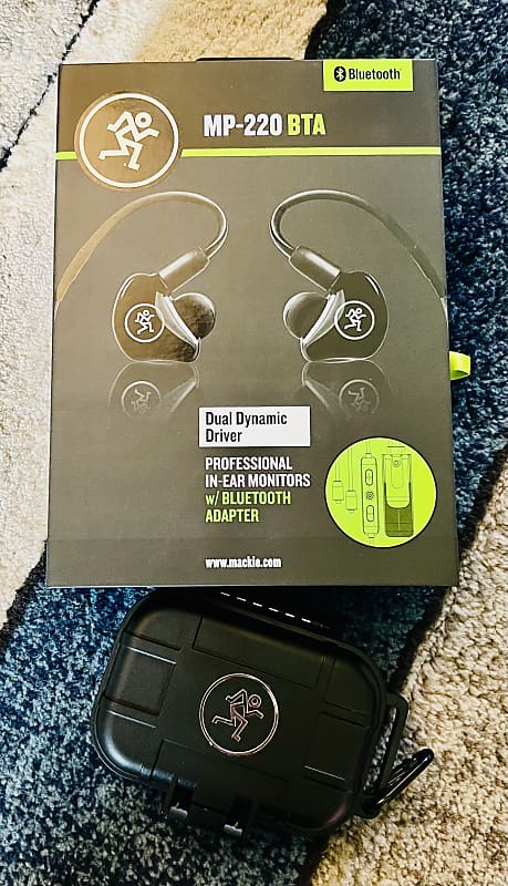 Mackie Mackie MP-220 BTA Dual Dynamic Driver Professional | Reverb