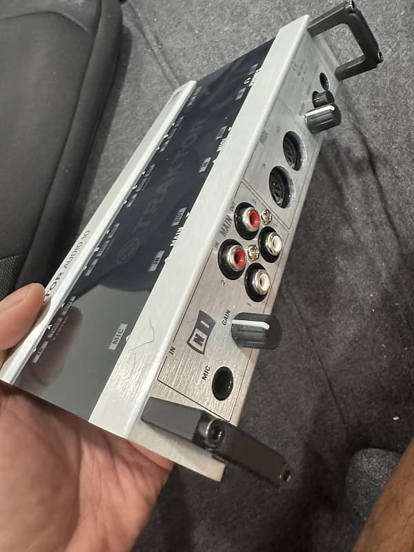 Native Instruments Traktor Audio 10 | Reverb