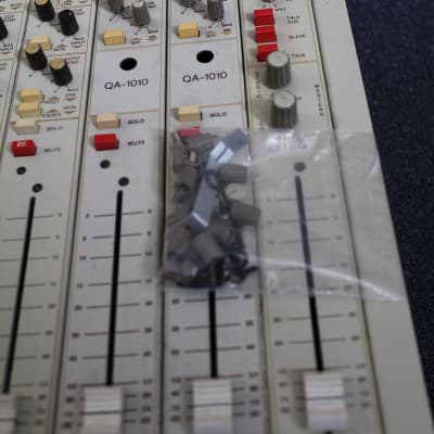 Vintage Quantum Audio console | Reverb