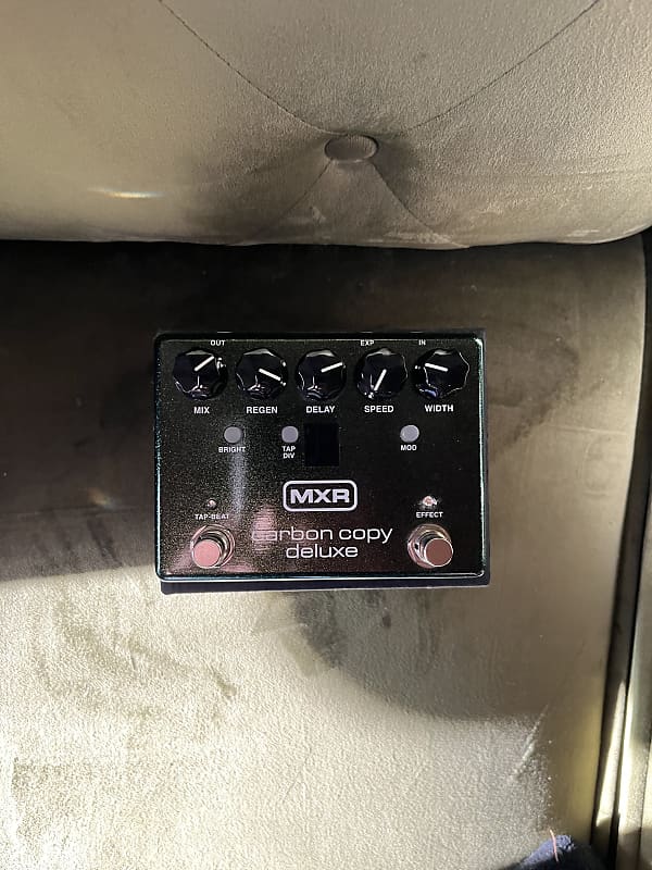 MXR M292 Carbon Copy Deluxe Analog Delay 2017 - Present - | Reverb