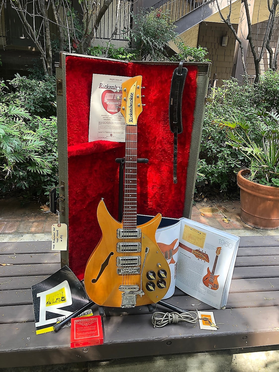 Rickenbacker 325 Capri 1958 - 1959 | Reverb UK