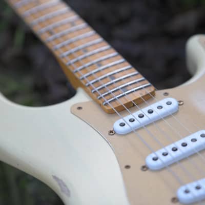 Fender Custom Shop Limited Edition '55 Bone Tone | Reverb France