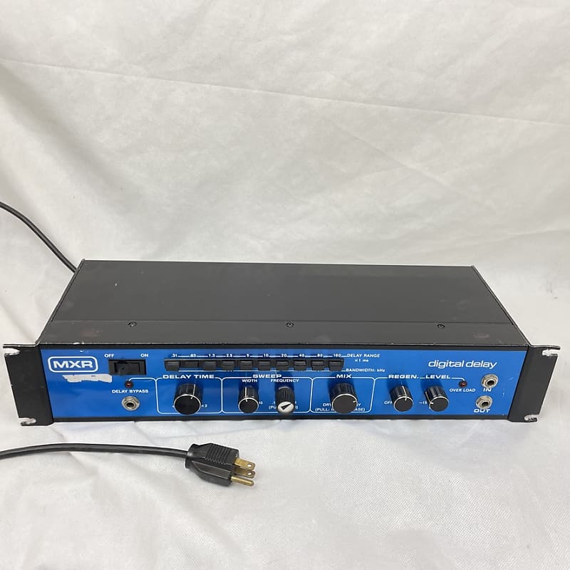 Vintage MXR 113 M113 Blue 2U Digital Delay 2U Rack Effect | Reverb UK