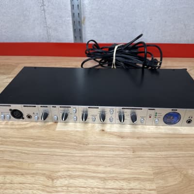 Behringer VX 2000 ultravoice | Reverb