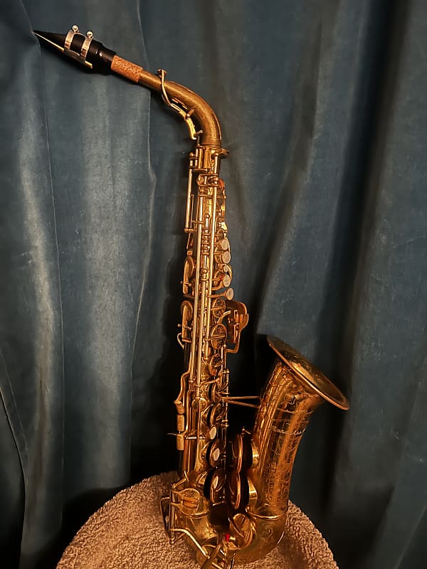 Buescher 400 Top Hat and Cane Saxophone- Vintage 400 Top Hat | Reverb