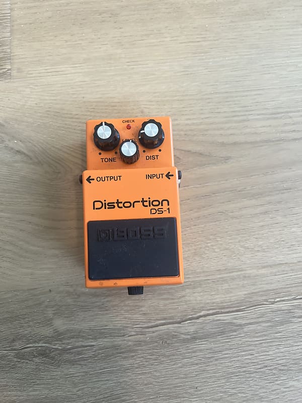 Boss DS-1 Distortion (Silver Label) 1994 - Present - Orange | Reverb