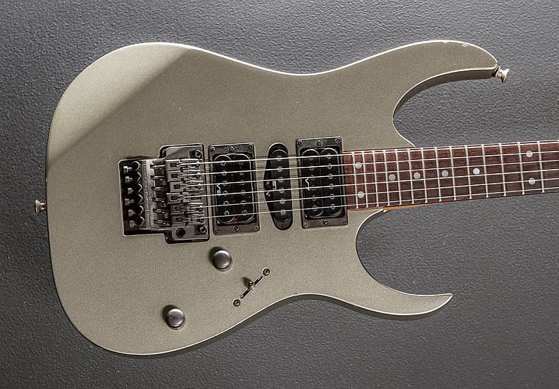 Ibanez RG570 '01 | Reverb