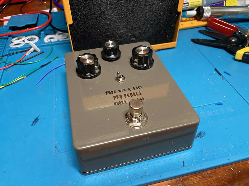 Geek Fuzz #39 Texas Instruments BC183 Fuzz Face / Tone Bender | Reverb