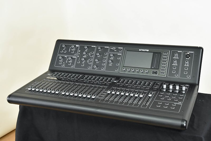 Midas M32 40-Channel Digital Audio Console CG00WC2 | Reverb