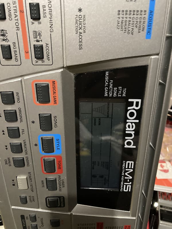 Roland EM-15 61-Key Creative Keyboard 2001 - 2003 - Silver | Reverb UK