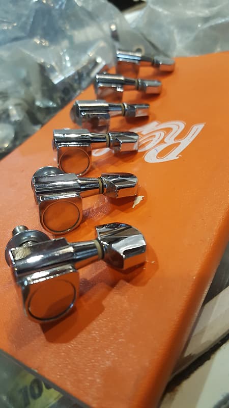 Unknown 2 Post Fender Style 90s | Reverb UK