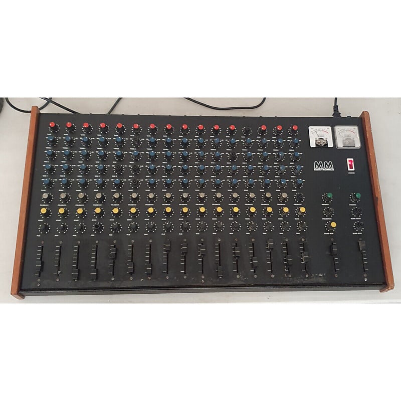 MM Electronics 16 channel Summing mixer. Very warm analogue | Reverb