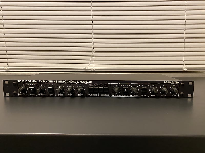 TC Electronic 1210 Spatial Expander + Stereo Chorus/Flanger | Reverb