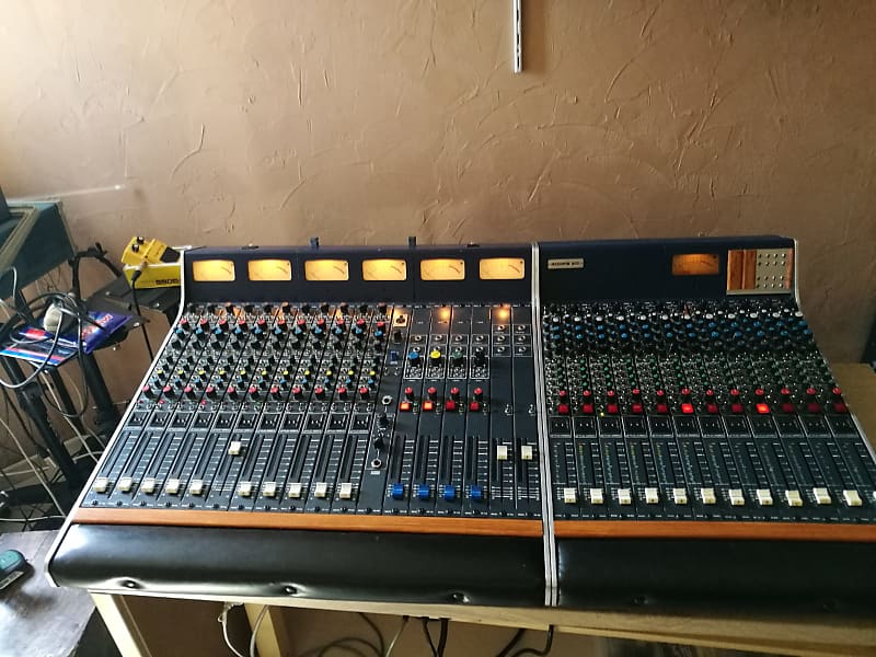 Midas Pro04A + EXT Pro40A Mixer | Reverb