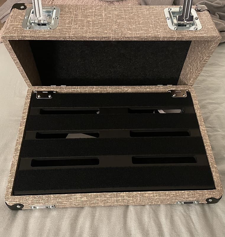 Pedal Pad Studio III Pedalboard - Vox Fawn | Reverb