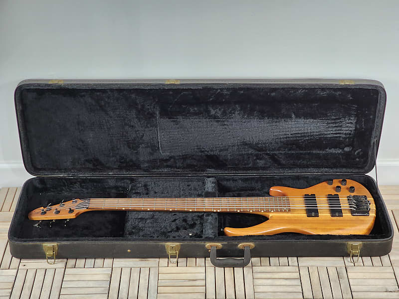 Peavey Grind Bxp 6 String Bass Reverb