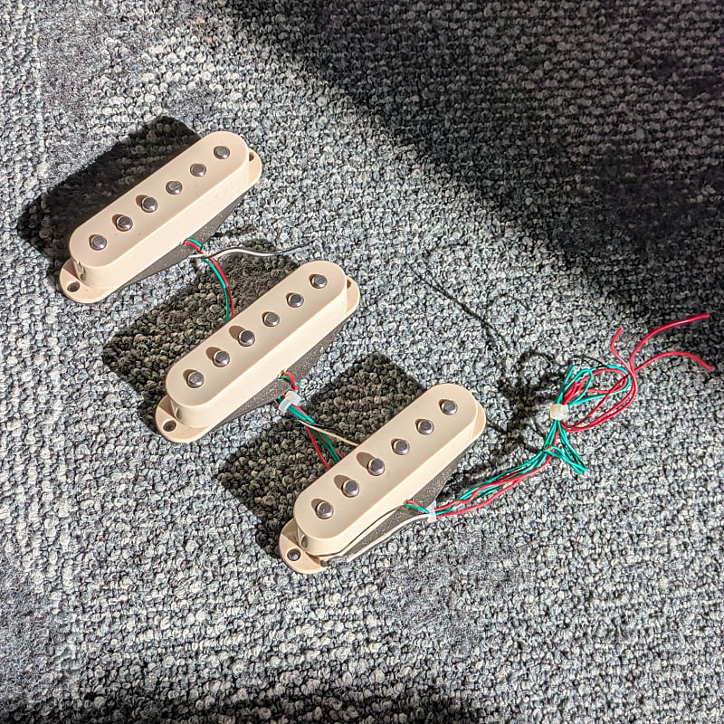 DiMarzio Area 61/67 Strat Pickup Set (67 Bridge/61 | Reverb