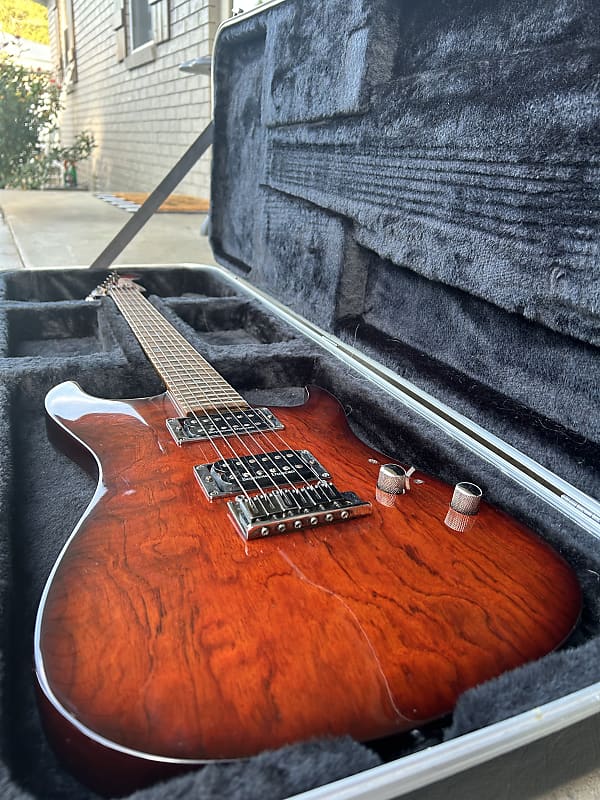 Fender Showmaster HH - With Gator Case | Reverb