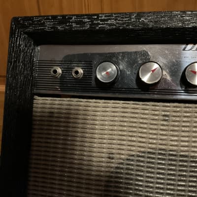 Vintage 1960’s Danelectro DM10 Tube Amp | Reverb