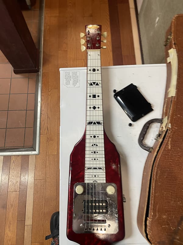 Supro Supreme 1957 - Red mother of toilet seat | Reverb