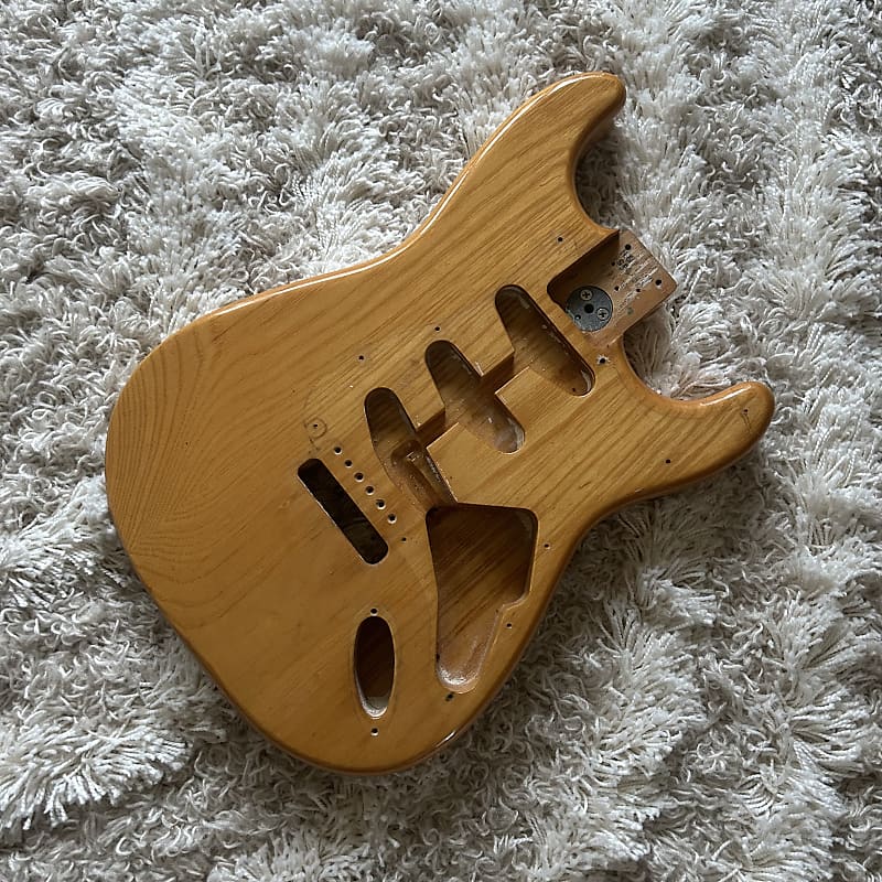 1999 Fender Classic Series 70s Stratocaster Body w/ Dunlop | Reverb