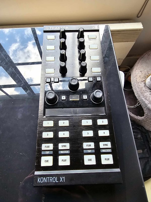 Native Instruments x1 Mk2 | Reverb