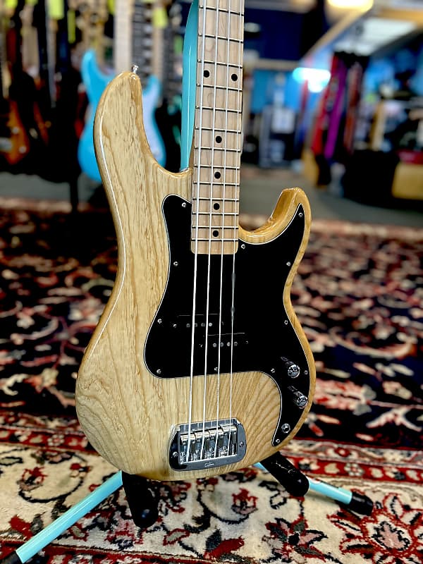 Nearly New G&L LB-100N | Reverb