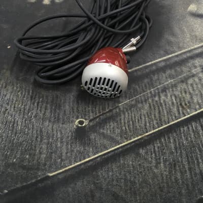 Digital Reference Red Howler Pro Harmonica Microphone - Red | Reverb