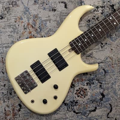 Kent Model 822 Vintage 1960s Hollow Body Electric Bass | Reverb Canada