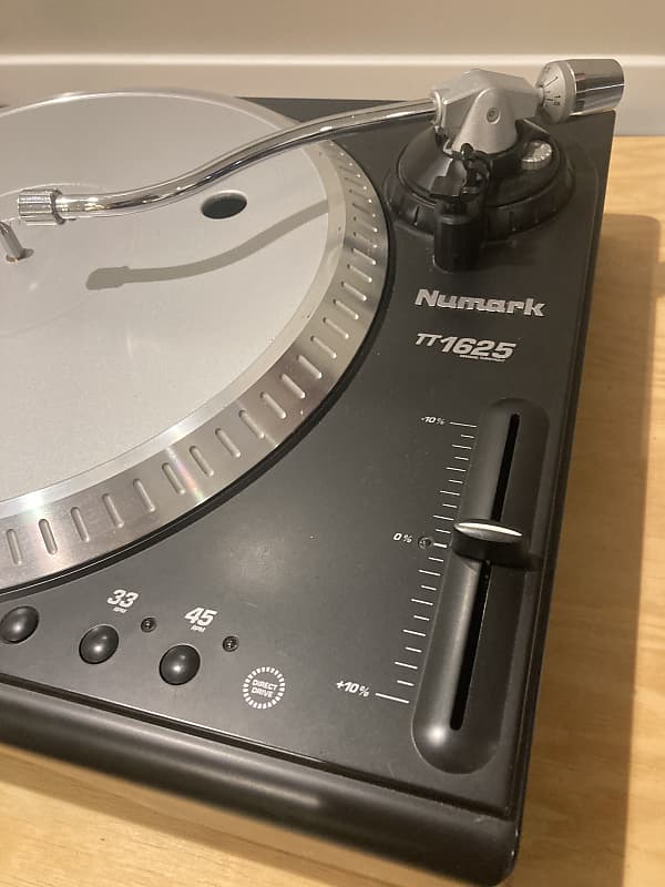 Classic Numark TT1625 Turntable - Analogue Elegance | Reverb