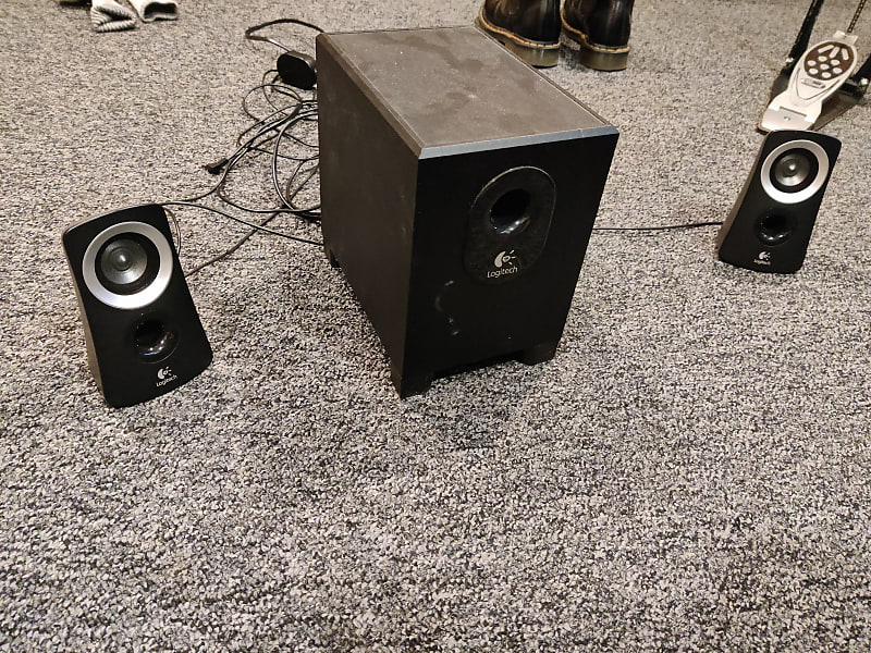 Logitech Z313 | Reverb