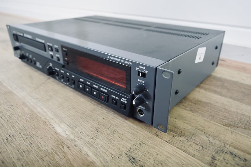 TASCAM CD-RW901 Rackmount CD-R/CD-RW Recorder with Digital | Reverb UK
