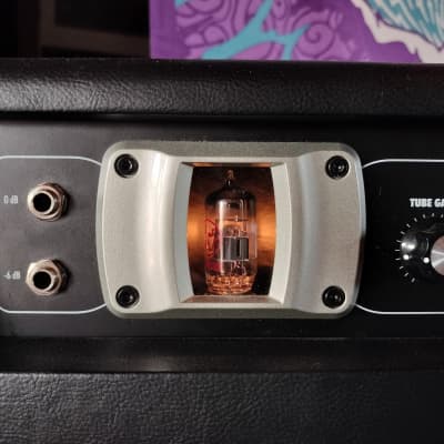 Kustom Deep End DE300HD/DE610H Bass Amp Stack | Reverb