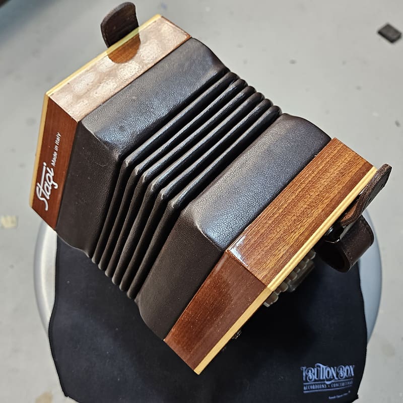Stagi Baritone English Concertina A48 2018 - Mahogany | Reverb