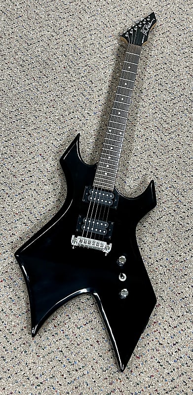 B.C. Rich Warlock with matching padded case - Black | Reverb