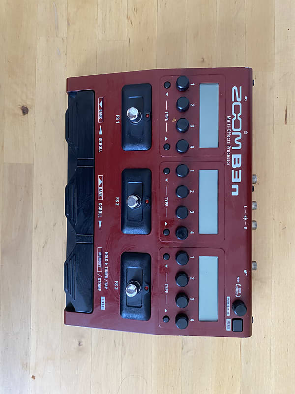 Zoom B3N Multi-Effects Bass Processor 2010s - Red | Reverb UK