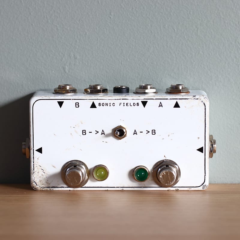 Sonic Fields Dual True Bypass Looper with Order switch - | Reverb