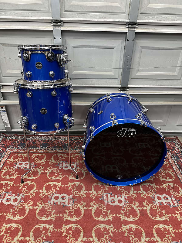 FREE SHIP DW Performance 3 piece drum set / shell pack - Blue | Reverb