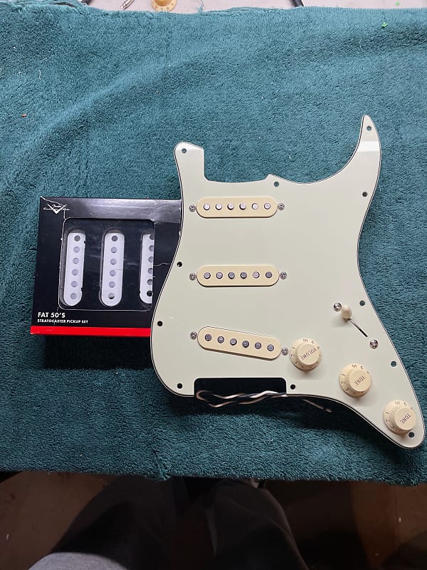 Fender Fat '50s Pickups Loaded Pre Wired Pickguard | Reverb