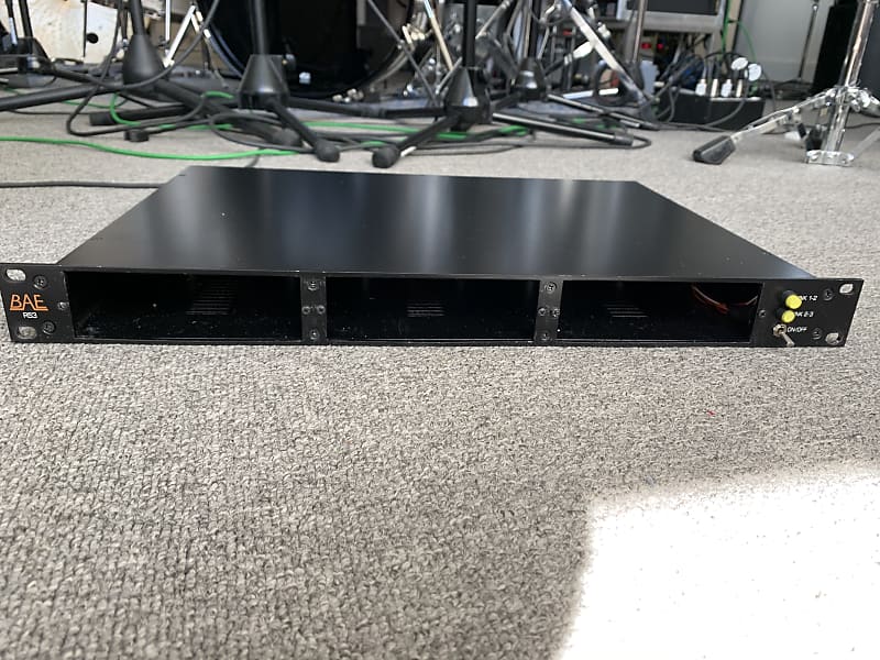 BAE R53 500 series rack holds 3 modules - heavy steel chassis | Reverb
